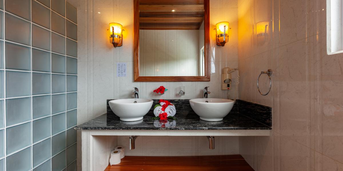 Villa "Villa Aya" on Praslin (Seychelles) - SeyVillas.com