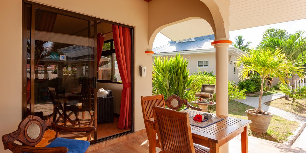 Villa "Villa Aya" on Praslin (Seychelles) - SeyVillas.com