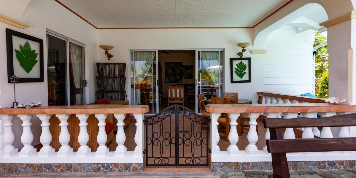Villa "Villa Aya" on Praslin (Seychelles) - SeyVillas.com