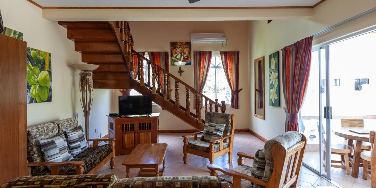 Villa "Villa Aya" on Praslin (Seychelles) - SeyVillas.com