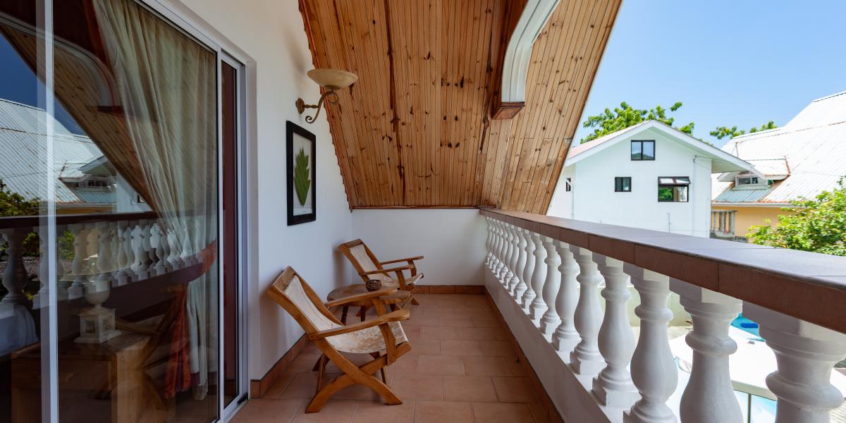 Villa "Villa Aya" on Praslin (Seychelles) - SeyVillas.com