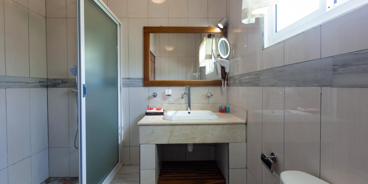 Villa "Villa Aya" on Praslin (Seychelles) - SeyVillas.com