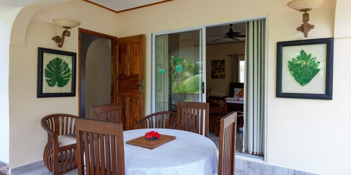 Villa "Villa Aya" on Praslin (Seychelles) - SeyVillas.com