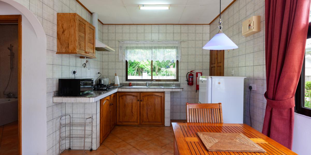 Villa "Villa Aya" on Praslin (Seychelles) - SeyVillas.com