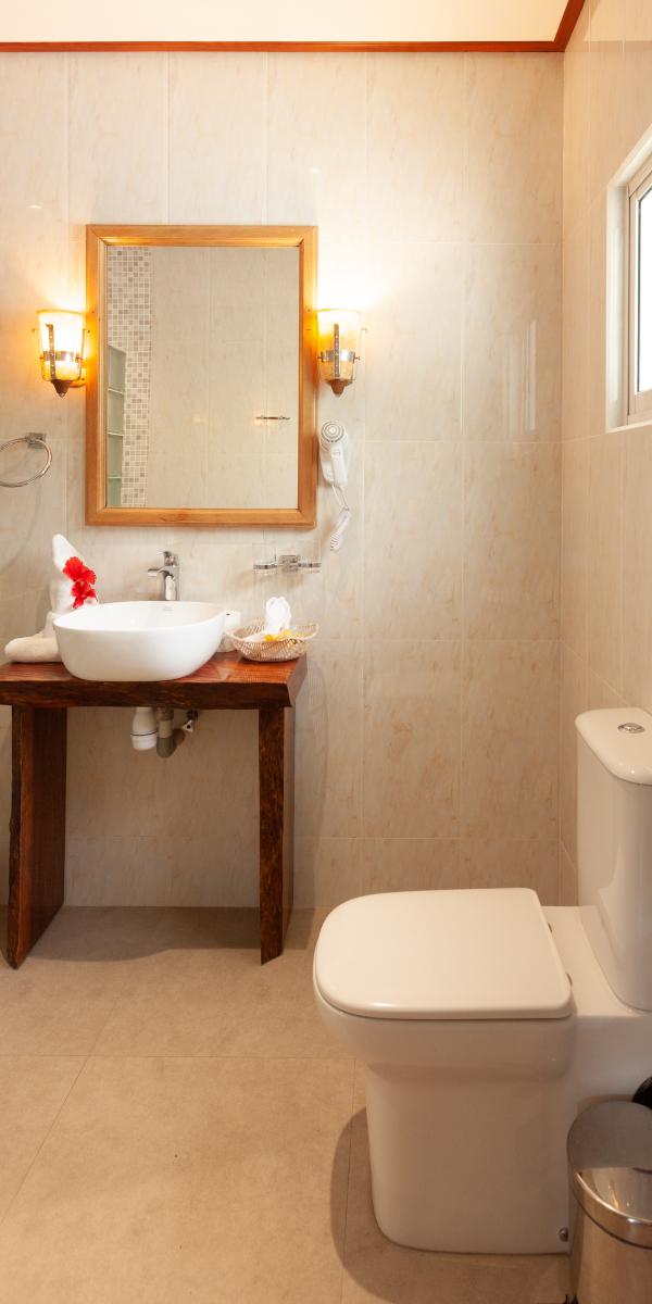 Villa "Villa Aya" on Praslin (Seychelles) - SeyVillas.com