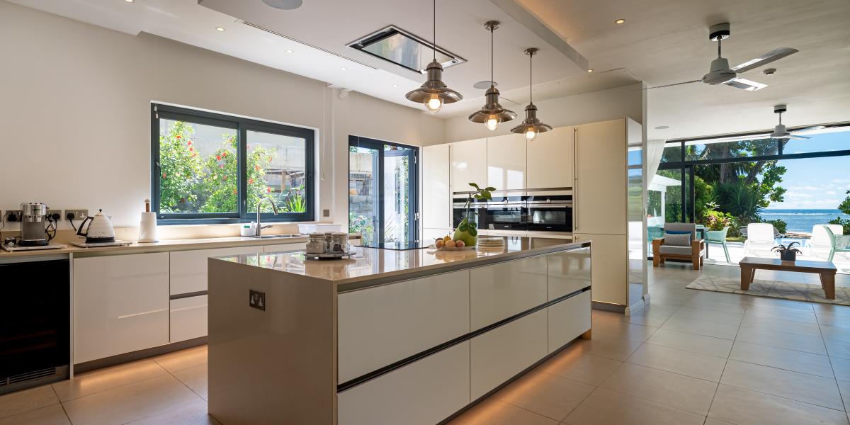 Villa "Lyla Beach Villa" on Mahé (Seychelles) - SeyVillas.com