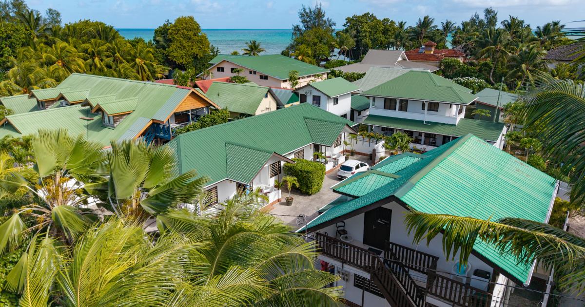 Apartment "Roche Kerlan Apartments" on Praslin (Seychelles) - SeyVillas.com