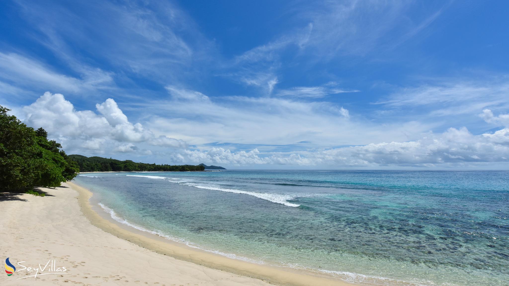 Beach "Anse Barbarons" Mahé (Seychelles)