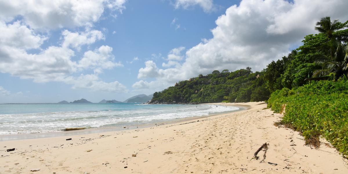 Beach "Anse Louis" Mahé (Seychelles)