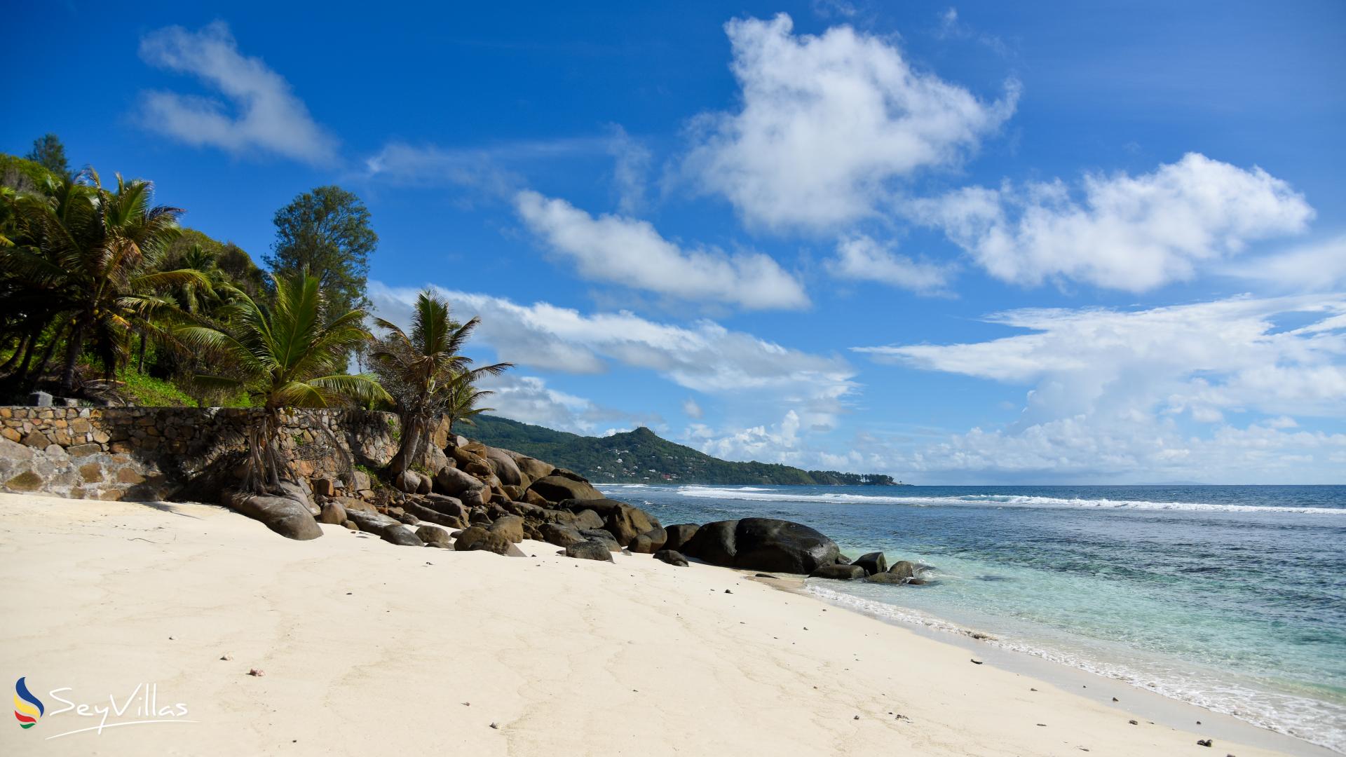 Strand "Anse Parnel" Mahé (Seychellen)