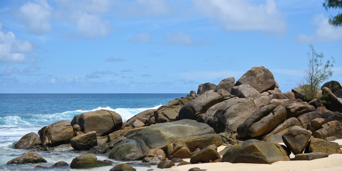 Beach "Petite Police" Mahé (Seychelles)