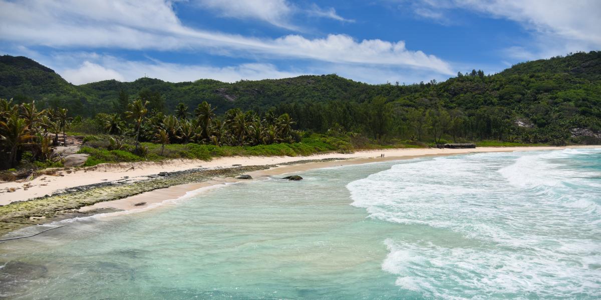 Plage "Police Bay" Mahé (Seychelles)