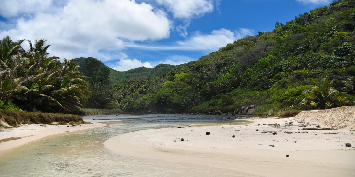 Beach "Police Bay" Mahé (Seychelles)