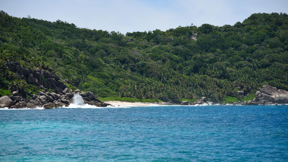 Beach "Police Bay" Mahé (Seychelles)