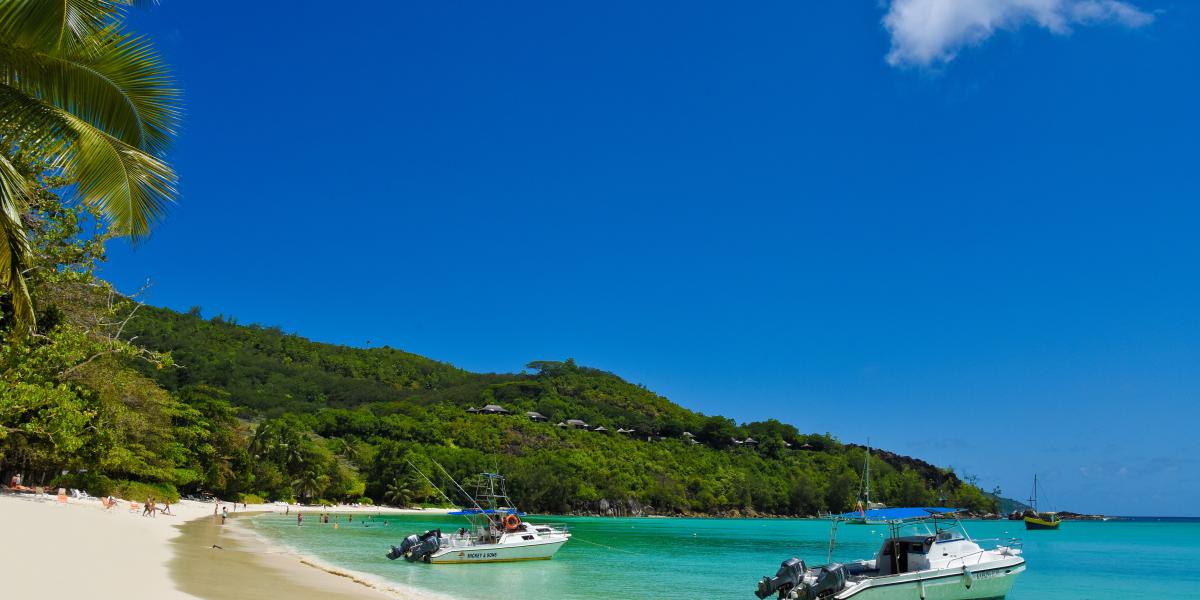 Beach "Port Launay North Beach" Mahé (Seychelles)