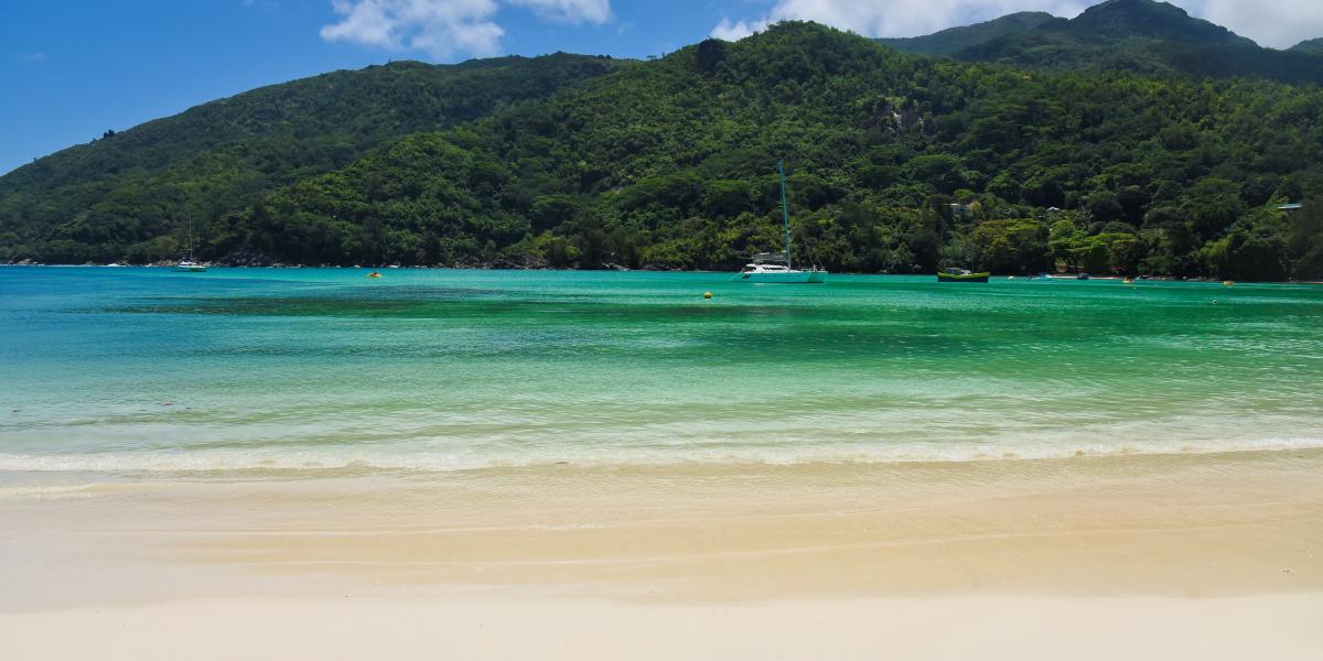 Beach "Port Launay North Beach" Mahé (Seychelles)