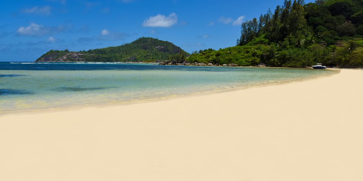 Beach "Port Launay South Beach" Mahé (Seychelles)
