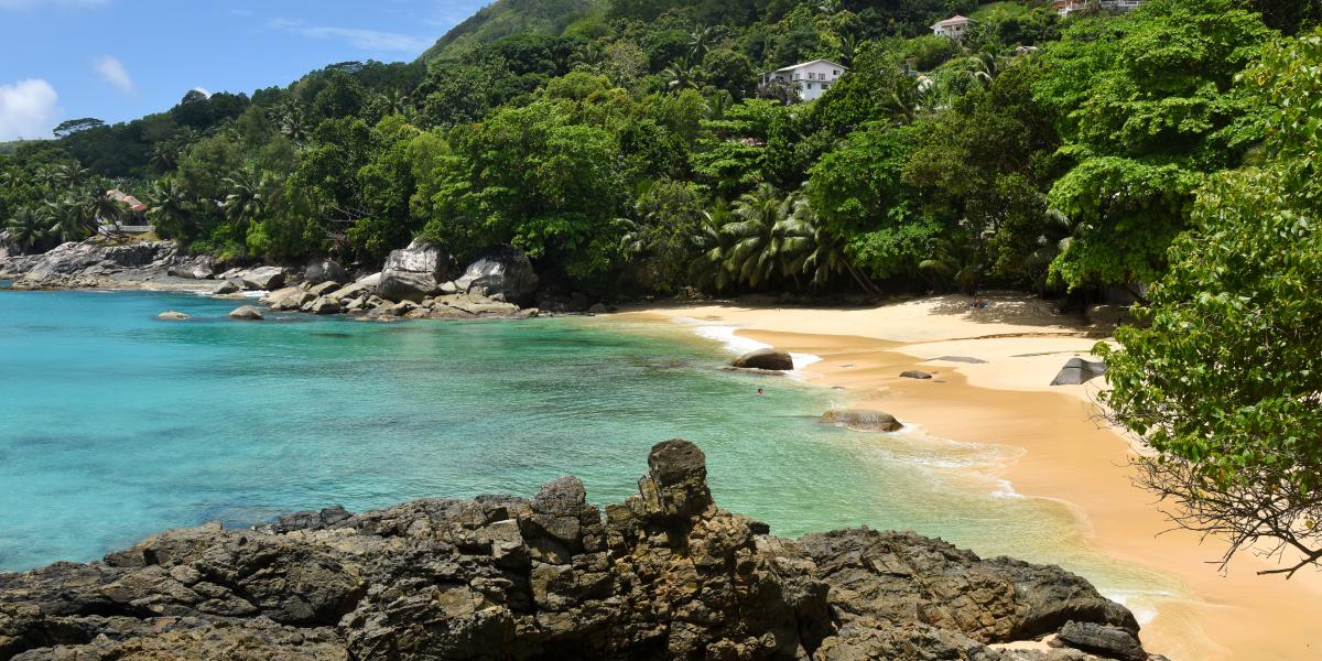 Beach "Sunset Beach" Mahé (Seychelles)