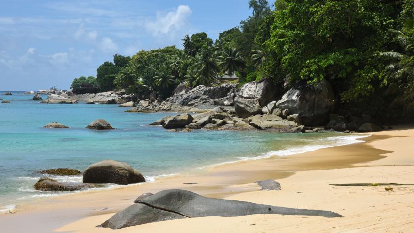 Beach "Sunset Beach" Mahé (Seychelles)