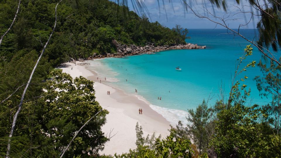 Beach "Anse Georgette" Praslin (Seychelles)