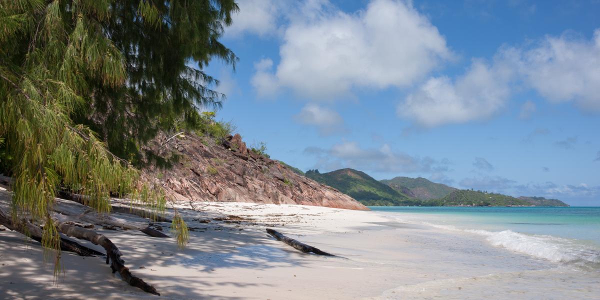 Beach "Anse Matelot" Praslin (Seychelles)