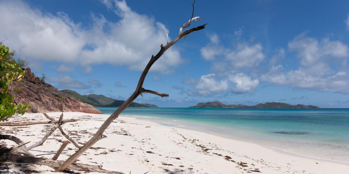Beach "Anse Matelot" Praslin (Seychelles)
