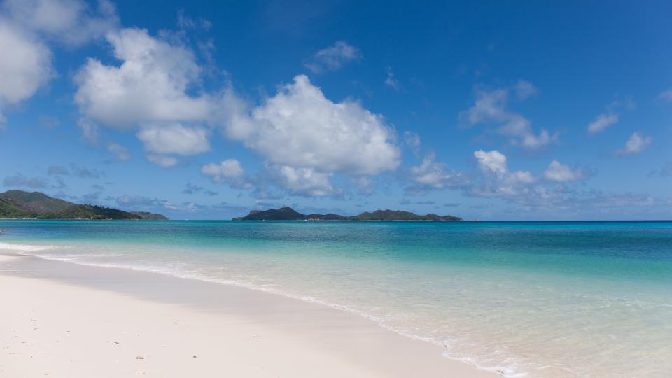 Strand "Anse Matelot" Praslin (Seychellen)