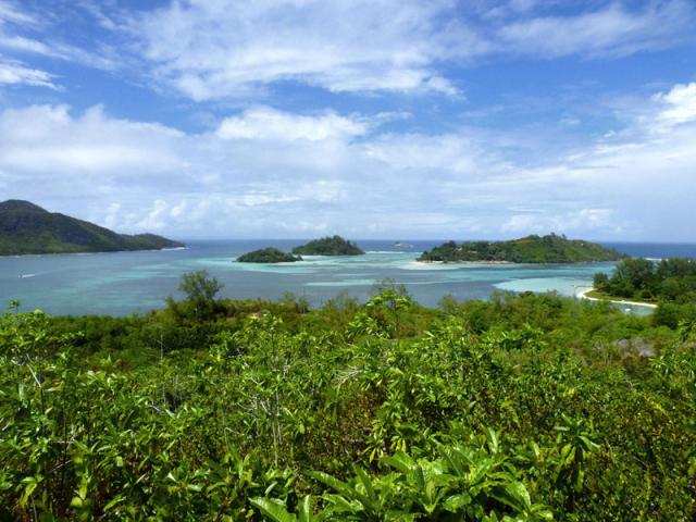 Excursion Mahé - Creole - St. Anne Marine Park & Moyenne Island - Full ...
