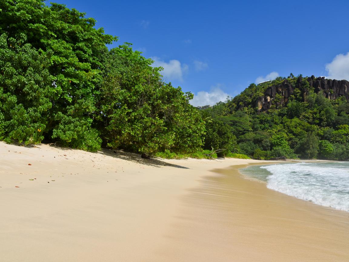 Excursion Mahé - Banana Sea Club - HIDE & SEEK - 2-hour Crystal Kayak ...