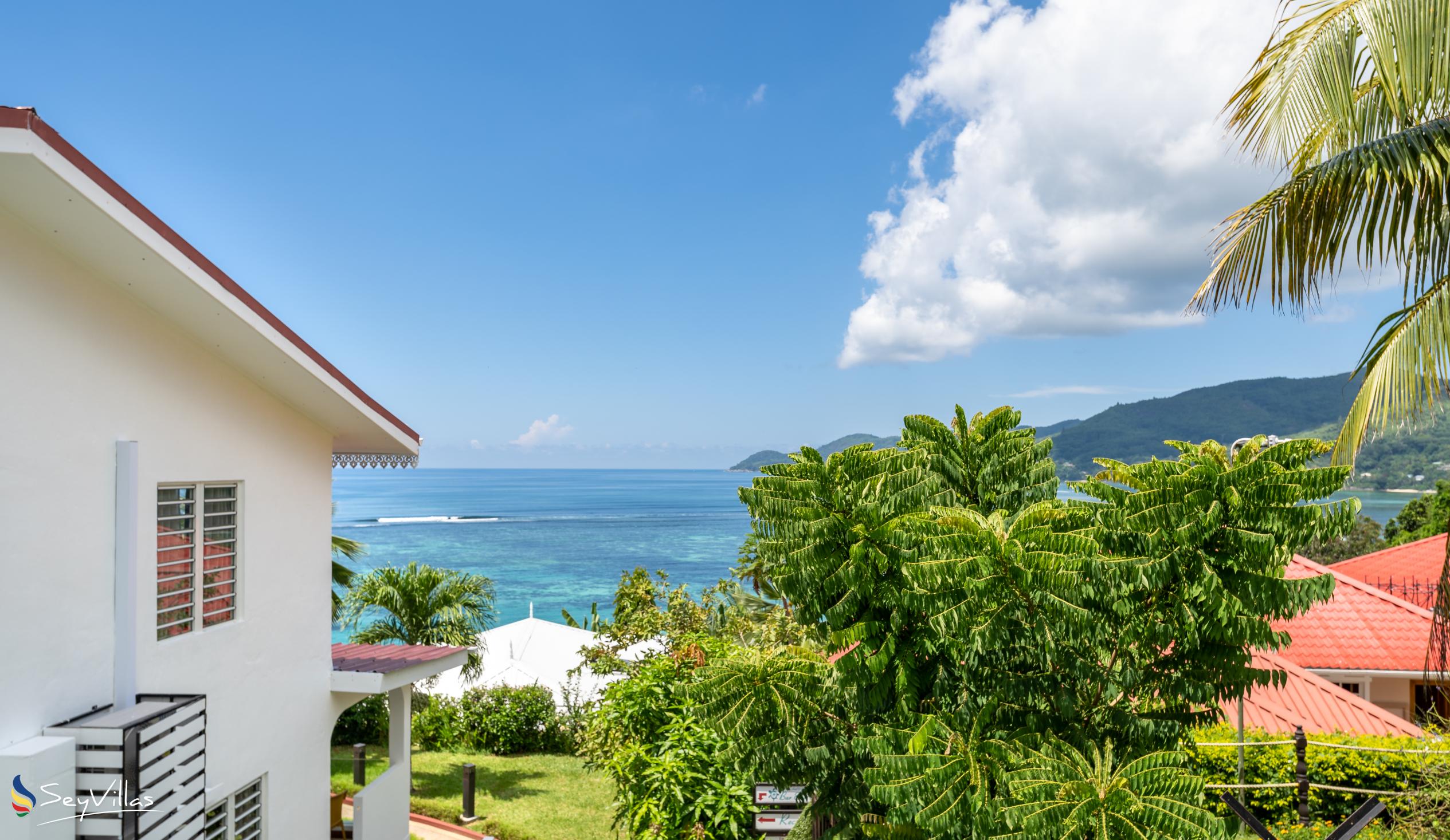 Le Relax Hotel Restaurant Hotel Deluxe Room Mah Seychelles le-relax-hotel-restaurant-hotel-deluxe-room-mah-seychelles
