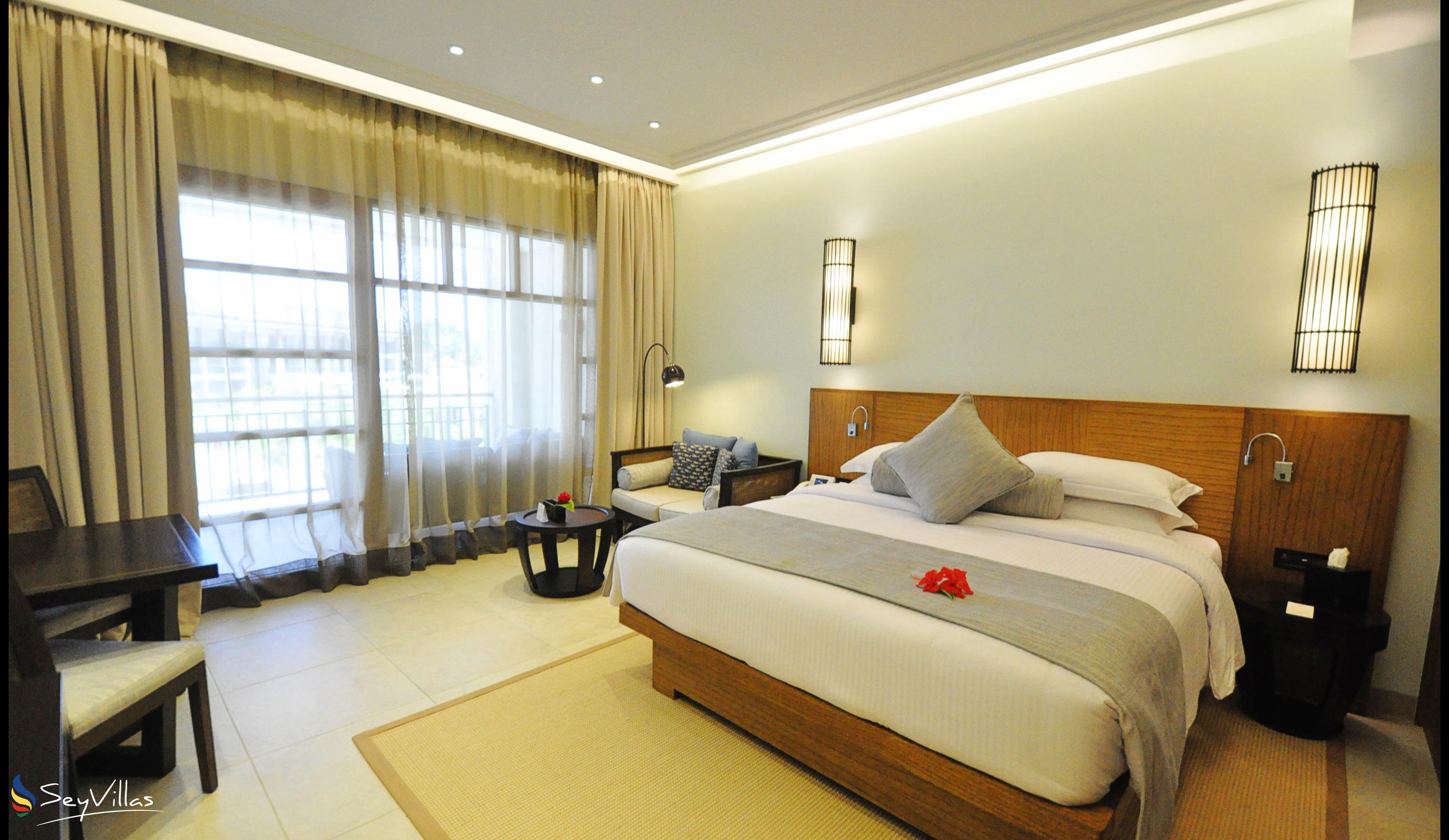 Savoy Resort & Spa - Resort - Deluxe Ocean Side View - Mahé (Seychelles ...