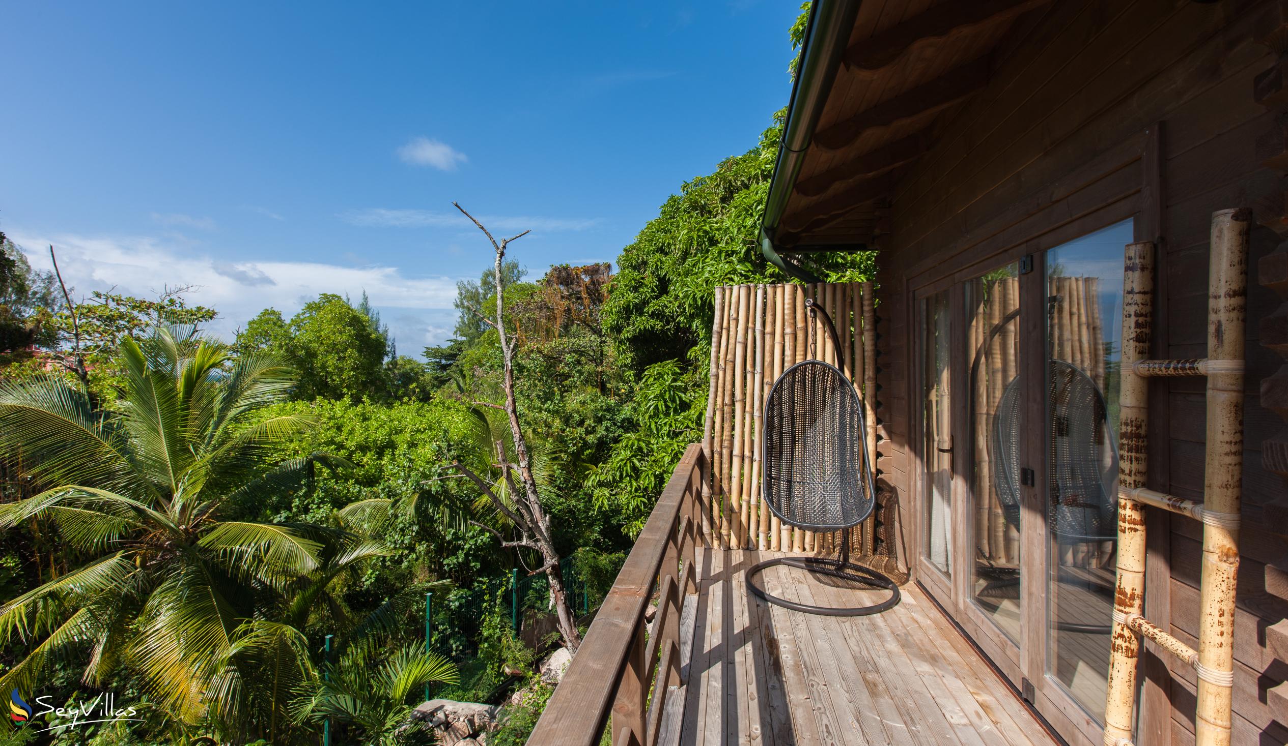 La Pointe Beach Huts - Apartment - Hummingbird Beach Hut - Praslin ...
