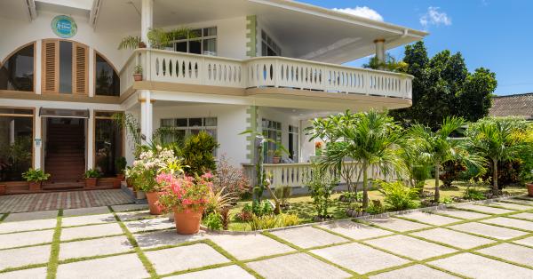 340 Degrees Mountain View Apartments - Appartement - Extérieur - Mahé ...