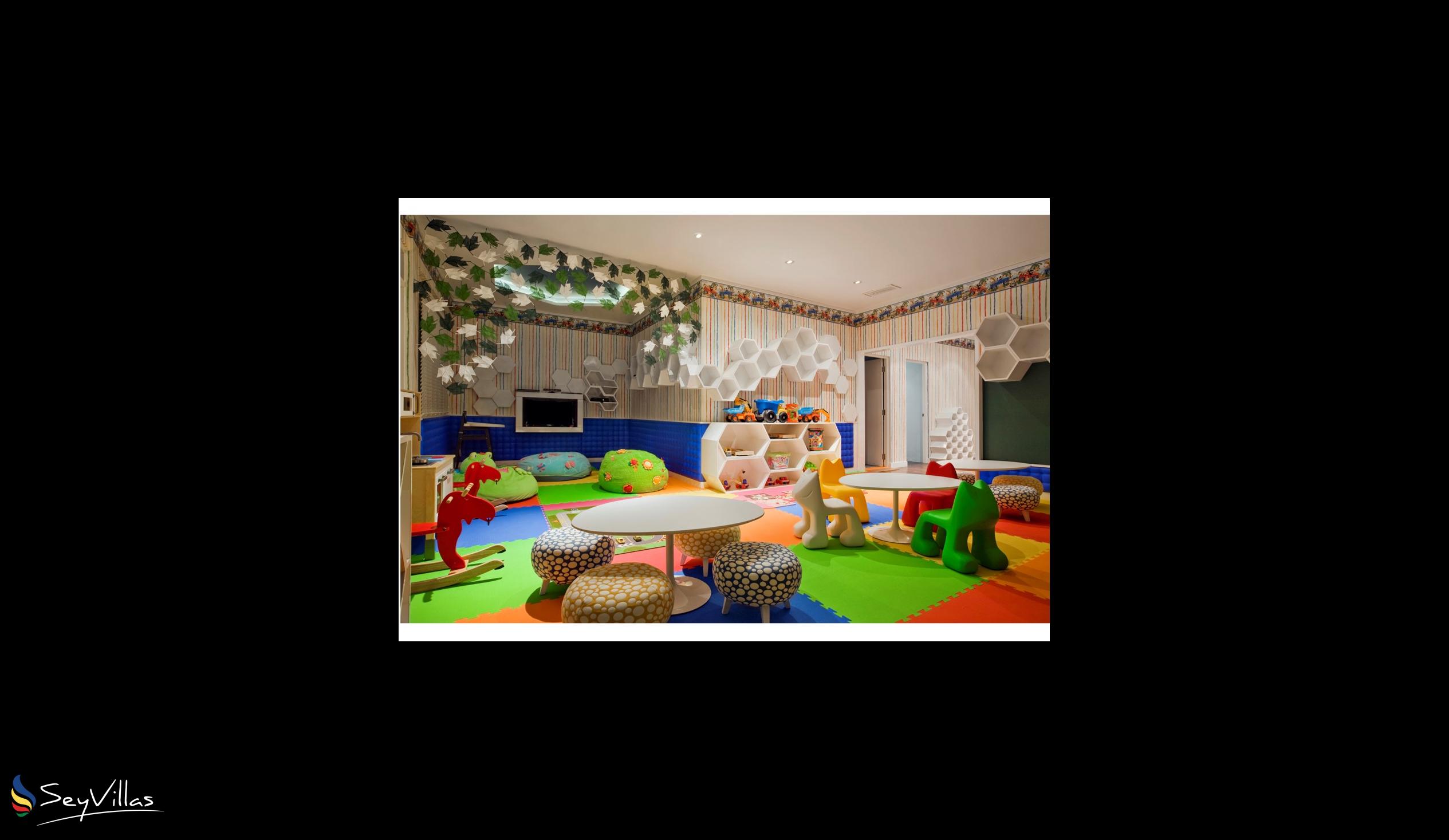 Hilton Seychelles Labriz Resort & Spa - Resort - Indoor area ...