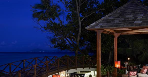 Hilton Seychelles Labriz Resort & Spa - Resort - Indoor area ...