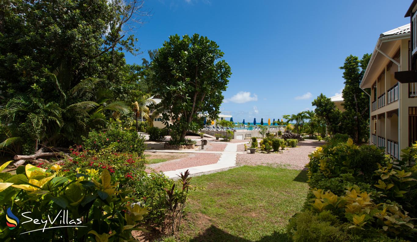 Acajou Beach Resort Seychelles _ Acajou Beach Resort Praslin Island ...
