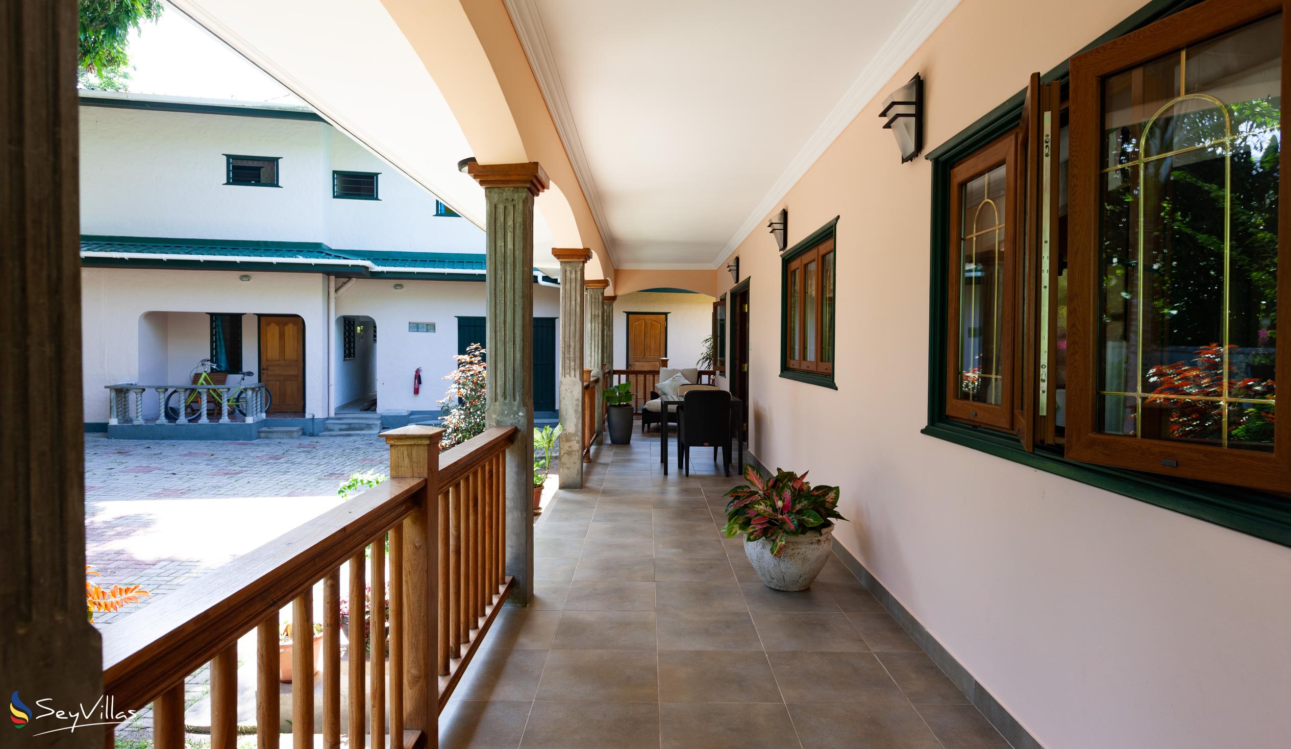 Guesthouse "Pension Michel - Villa Roche Bois" auf La Digue (Seychellen ...