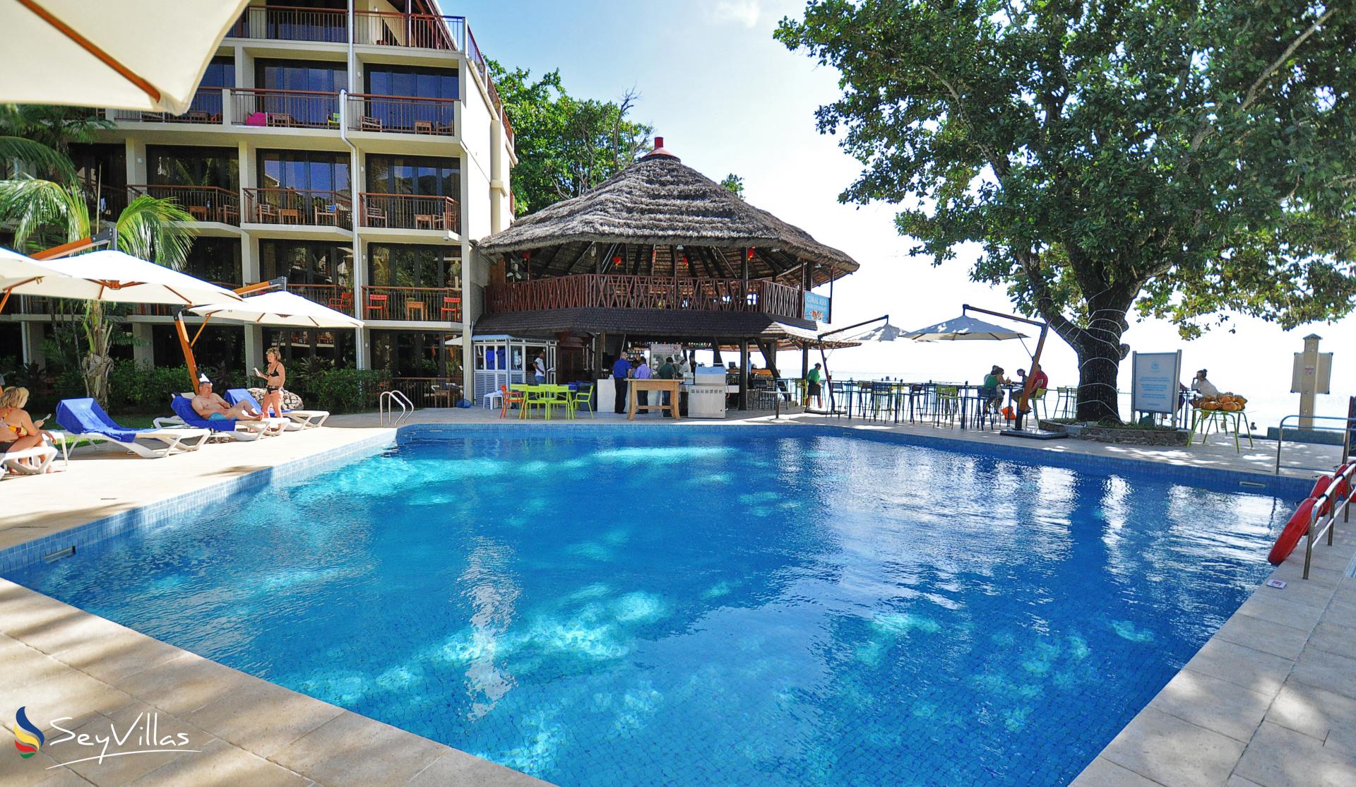 Hotel "Coral Strand" on Mahé (Seychelles) - SeyVillas.com