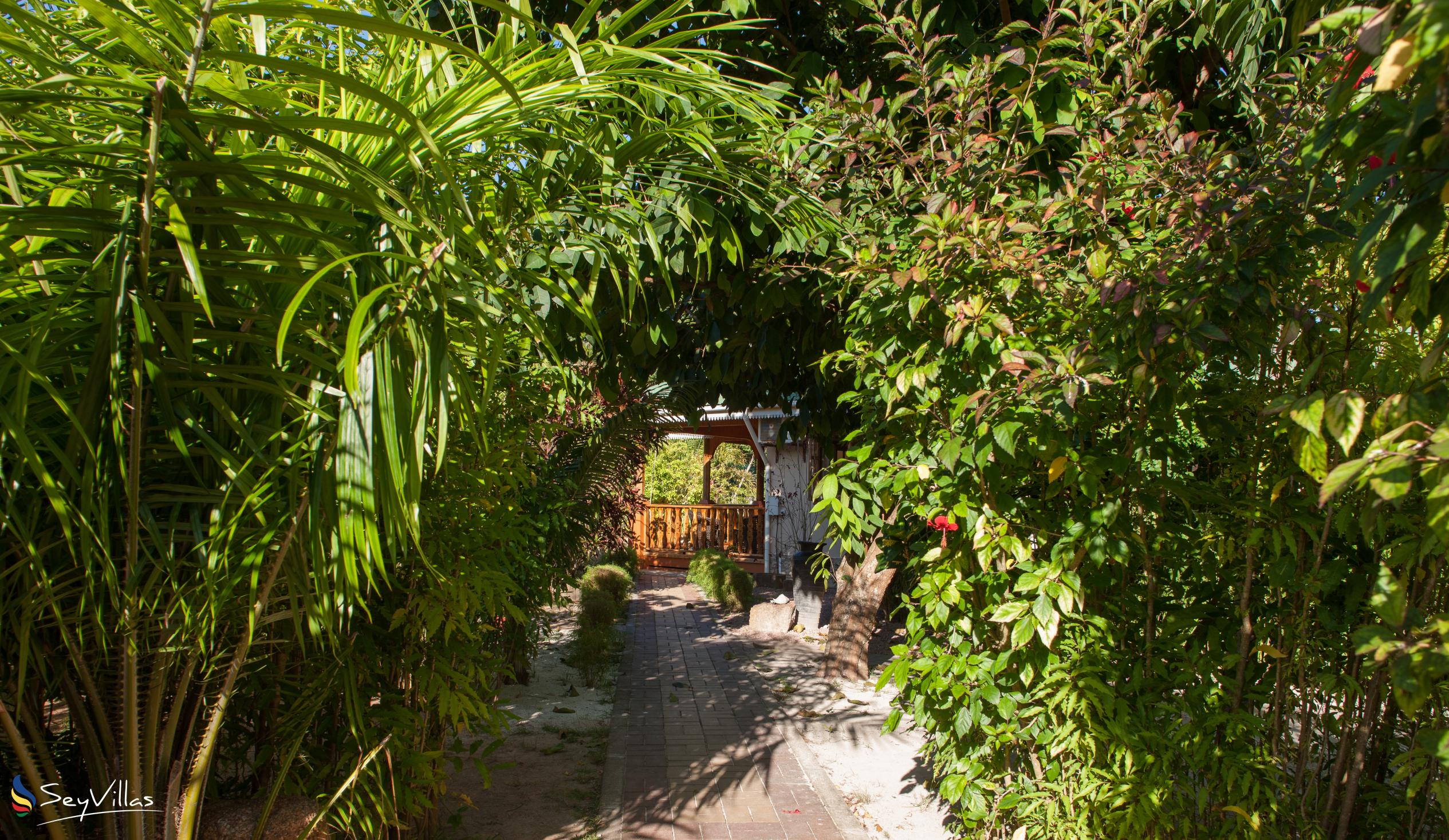 Casa De Leela Apartment Outdoor Area La Digue Seychelles Photo 93 Casa De Leela Apartment Outdoor Area La Digue Seychelles Photo 93